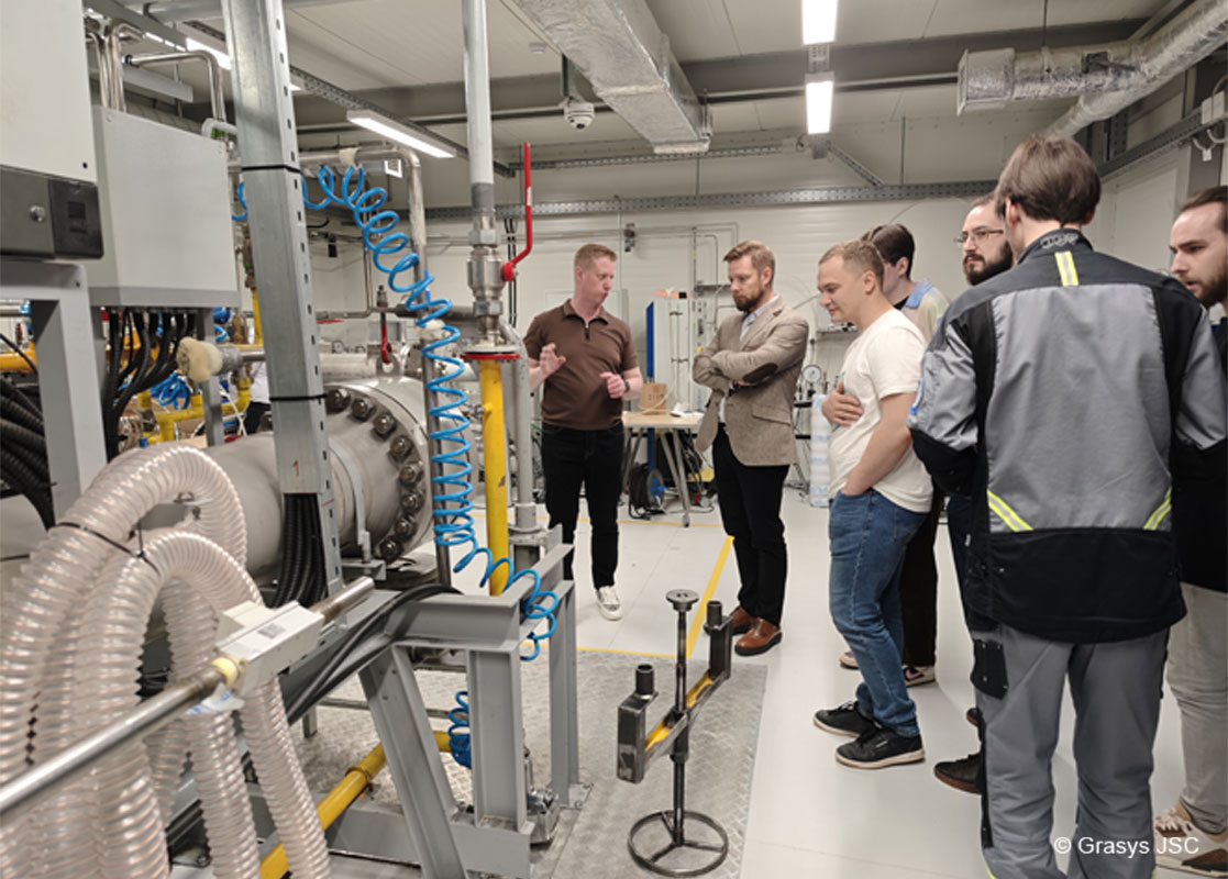 News - Delegation of VNIISV visited Grasys manufacturing facility